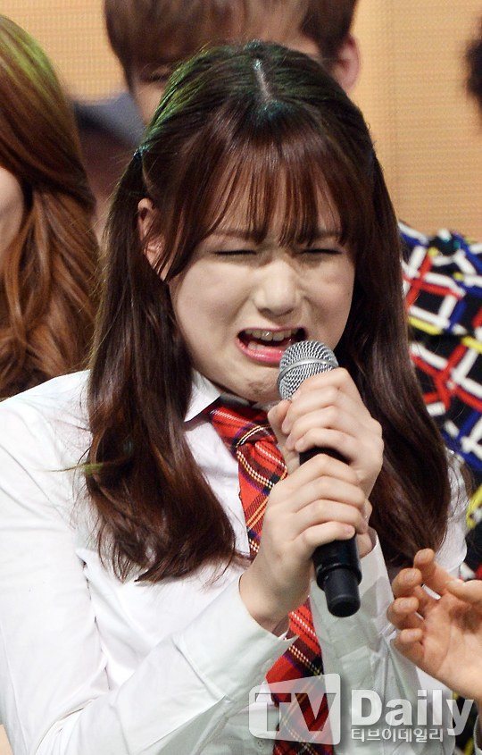 G-Friend gana su 2do trofeo con "Rough" + Internautas se burlan de Yerin | Kpop Replay