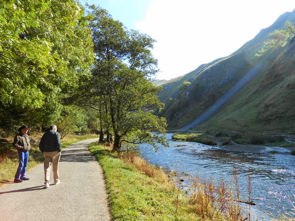 Live by the Sun - Love by the Moon: DAY 6 - Ilam Park & Dovedale
