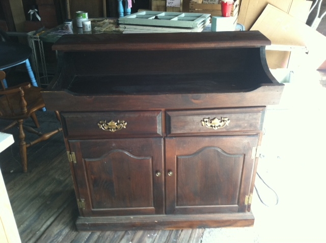 Funky.Junky.Furniture.Finds: Dry Sink Makeover!