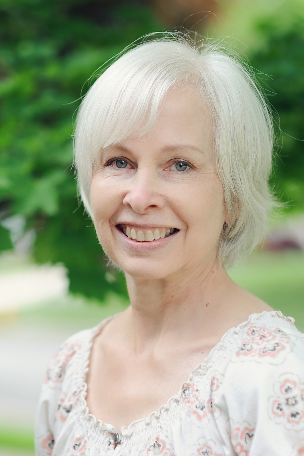 Tamara Howell Music: About Me