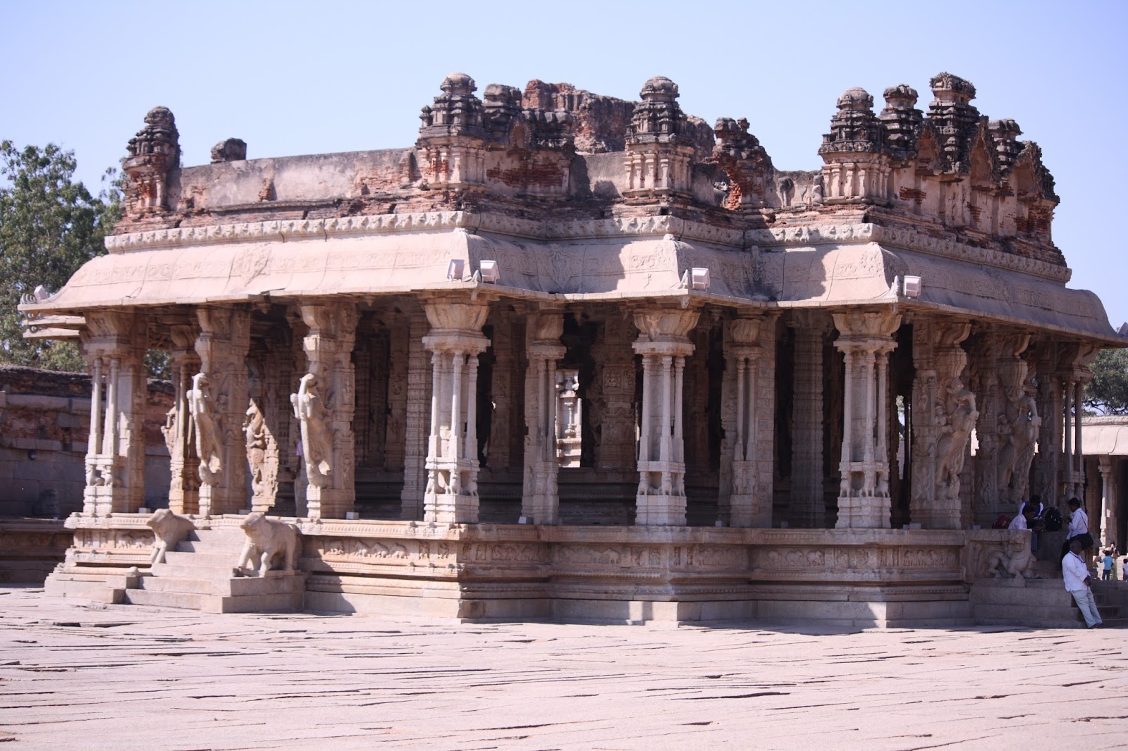 Temples in Hampi : 5 Vitthala Temple and Stone chariot