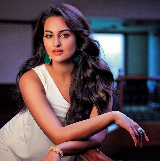 Celebrity Alert | Hot Celebrity Update: 21 Sonakshi Sinha in R ...