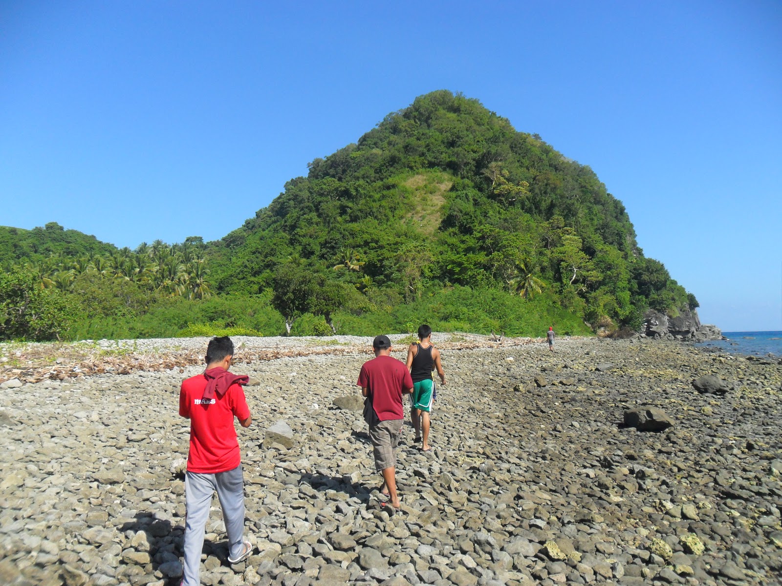 Marinduque Rising: Is Susong Dalaga a built pyramid?