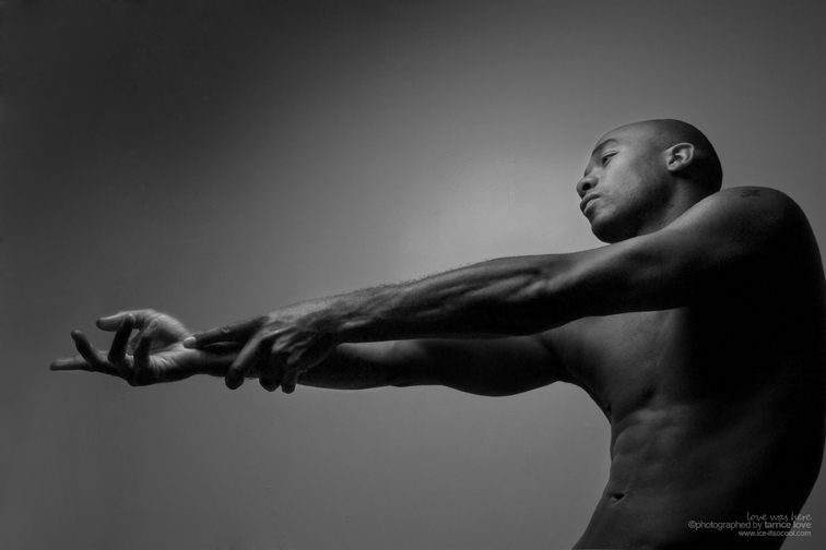 HMalureTest: PICS: Actor/Choreographer Anthony Burrell Does Risky ...