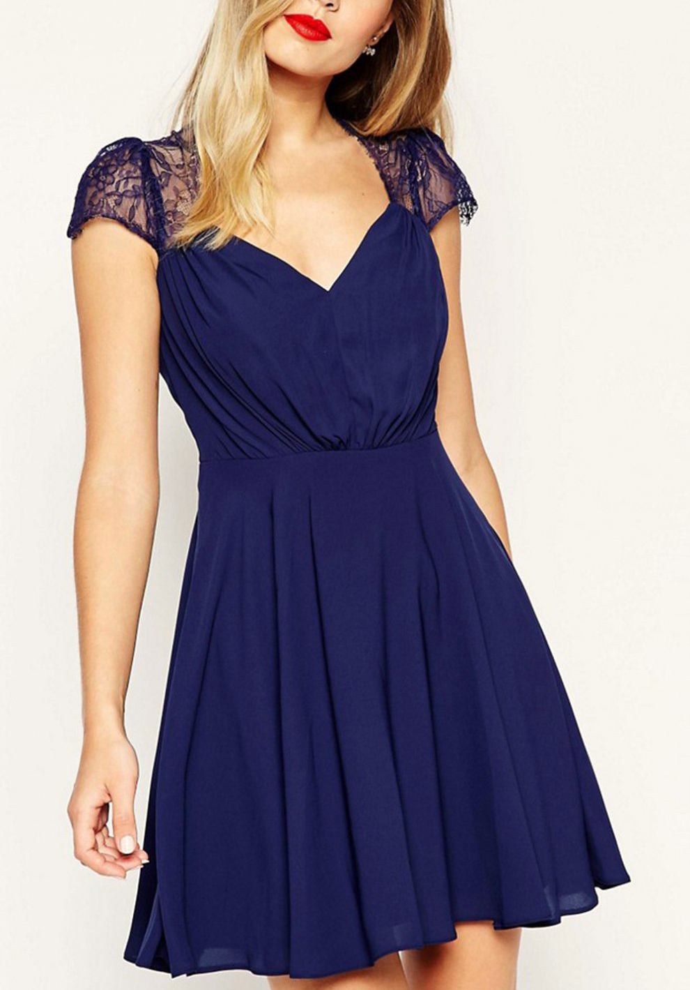 INOLVIDABLES 15: Cómo elegir el color de tu vestido según tu piel