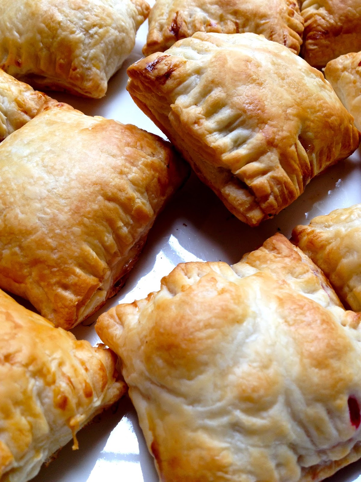 Pippa's Cookarama: Sweet and Savoury Puff Pastry Bites