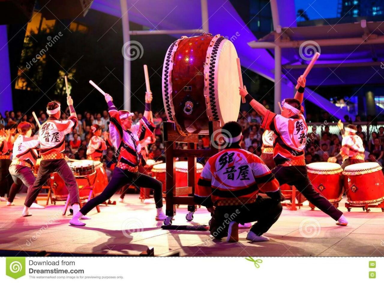 Singapur, El país del continente en el sol naciente.: SINGAPUR - FOLKLORE