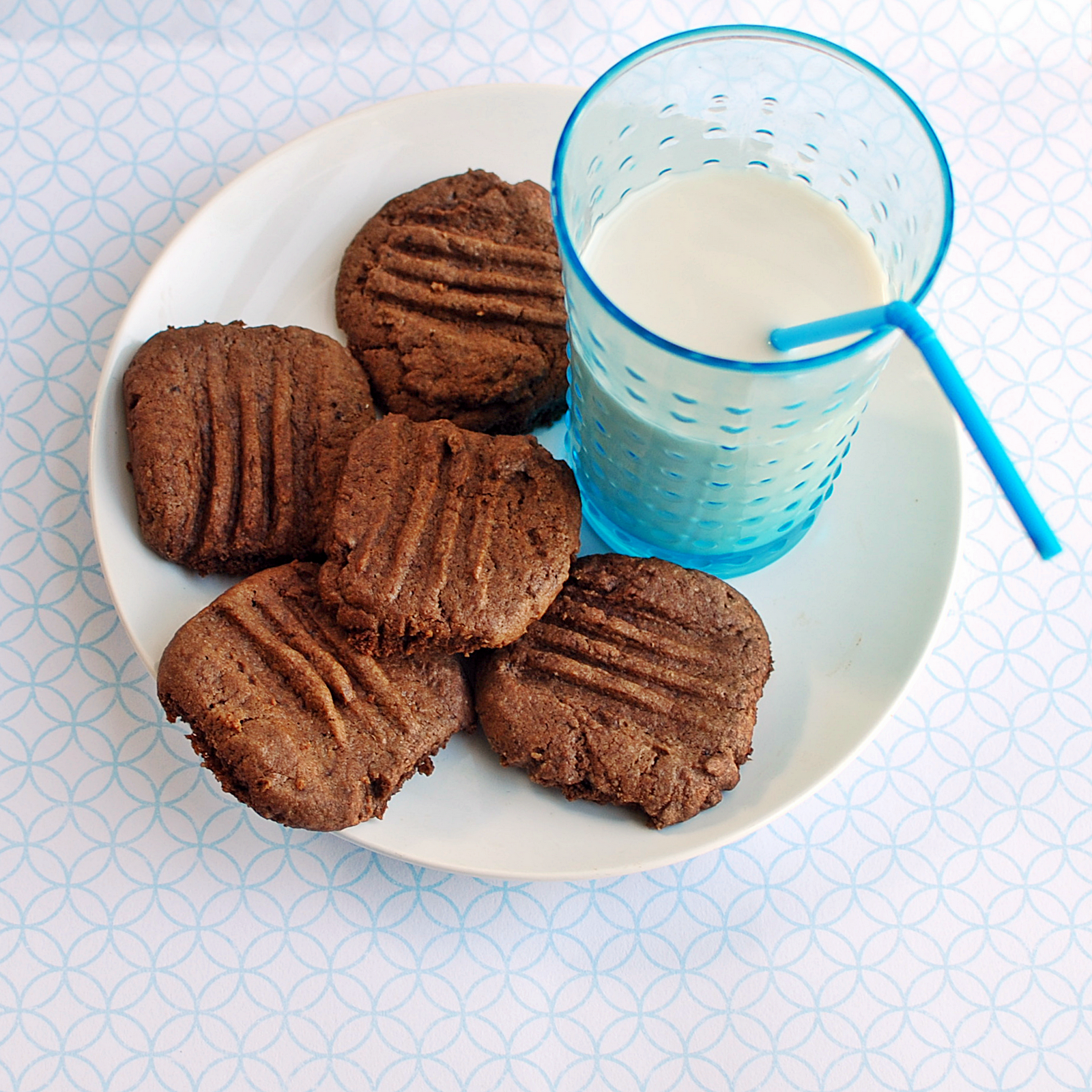 Free From The Three: Vegan Chocolate Fork Cookies