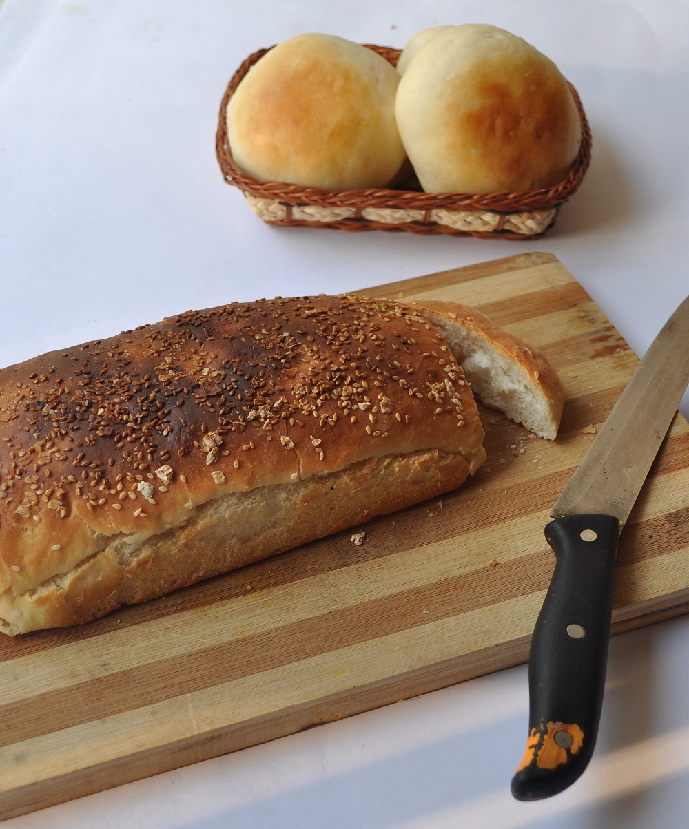 Baking Basic white and brown Bread in India - A Homemaker's Diary