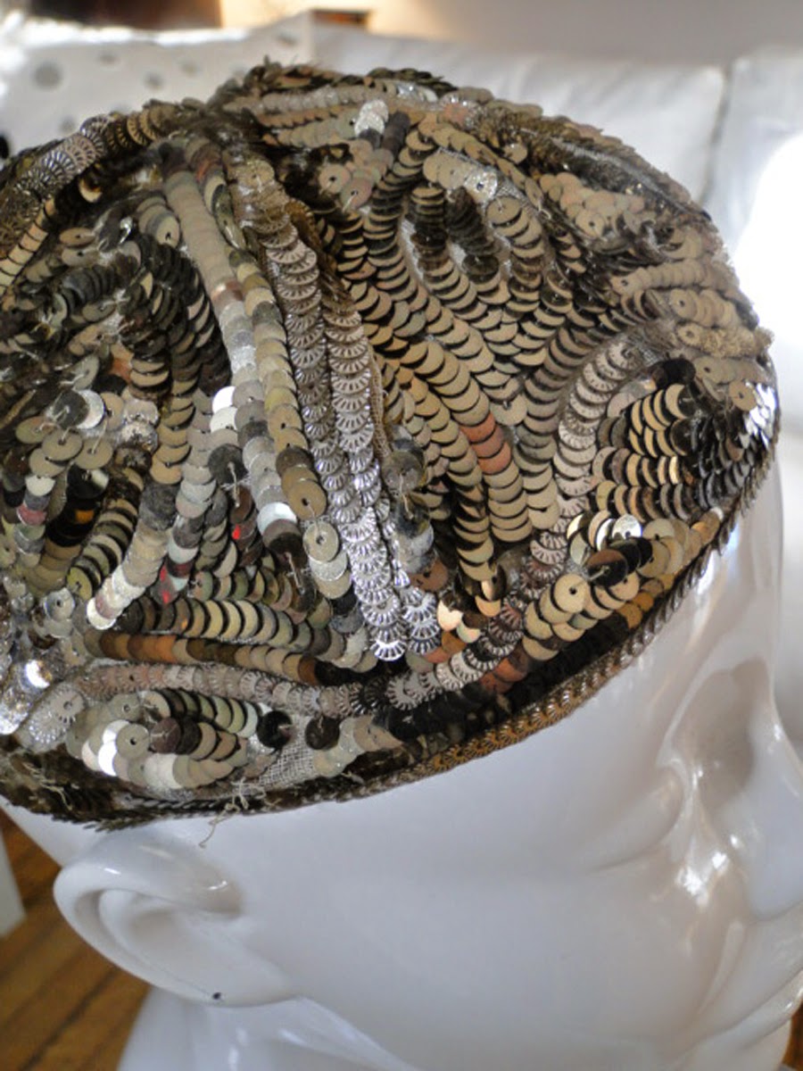 Buyer & Seller of Antique Lace, Fine Linens, Vintage Clothing, Haute ...