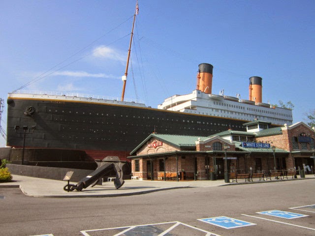 Relevant Tea Leaf: Titanic Museum in Pigeon Forge, TN