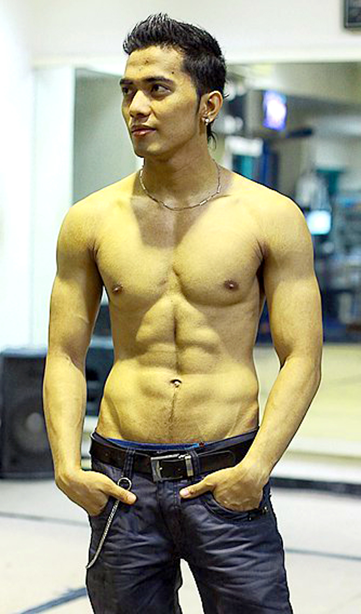 All Indonesian Guys: Be Strong at Gym