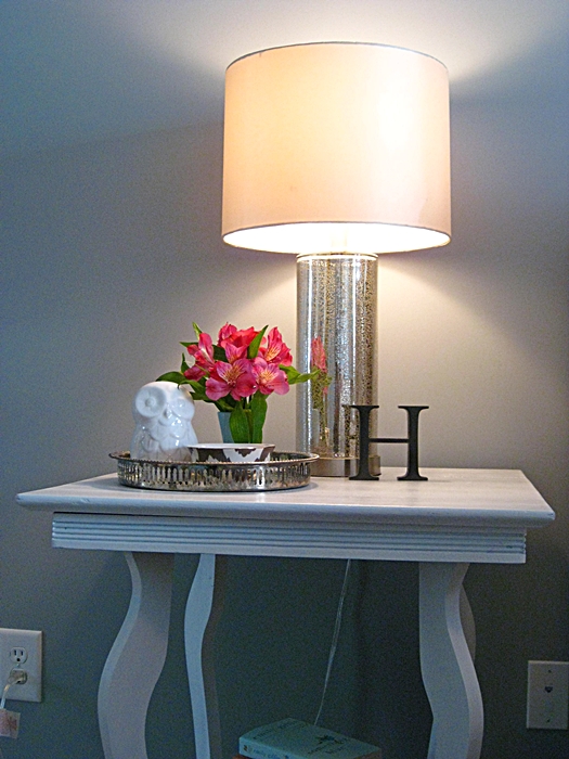 Eat. Sleep. Decorate.: DIY-Side Table Makeover