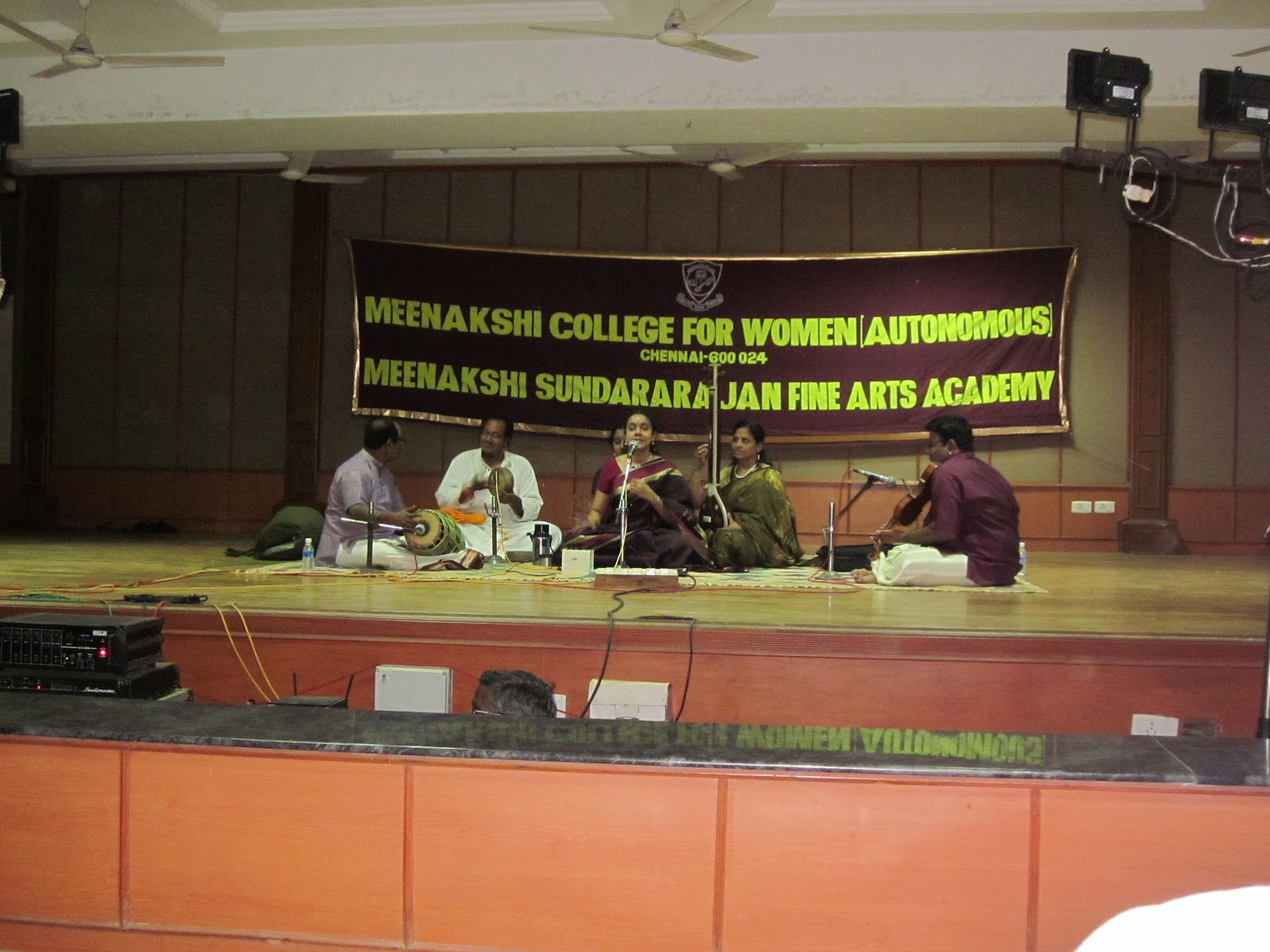 Gayathri Girish's Blog: Meenakshi Sundararajan Fine Arts Academy - 22/12/12