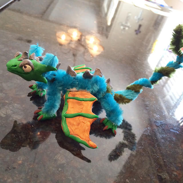 smART Class: Fuzzy creatures! Crafting with Chennile stems and clay!!