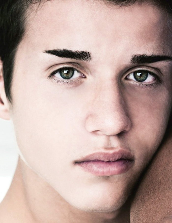 Sun Seekerz!: Model - Alejandro Rosas 1