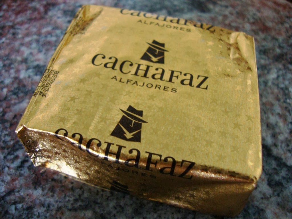 Truffel d'Oro: Alfajor Negro - El Cachafaz