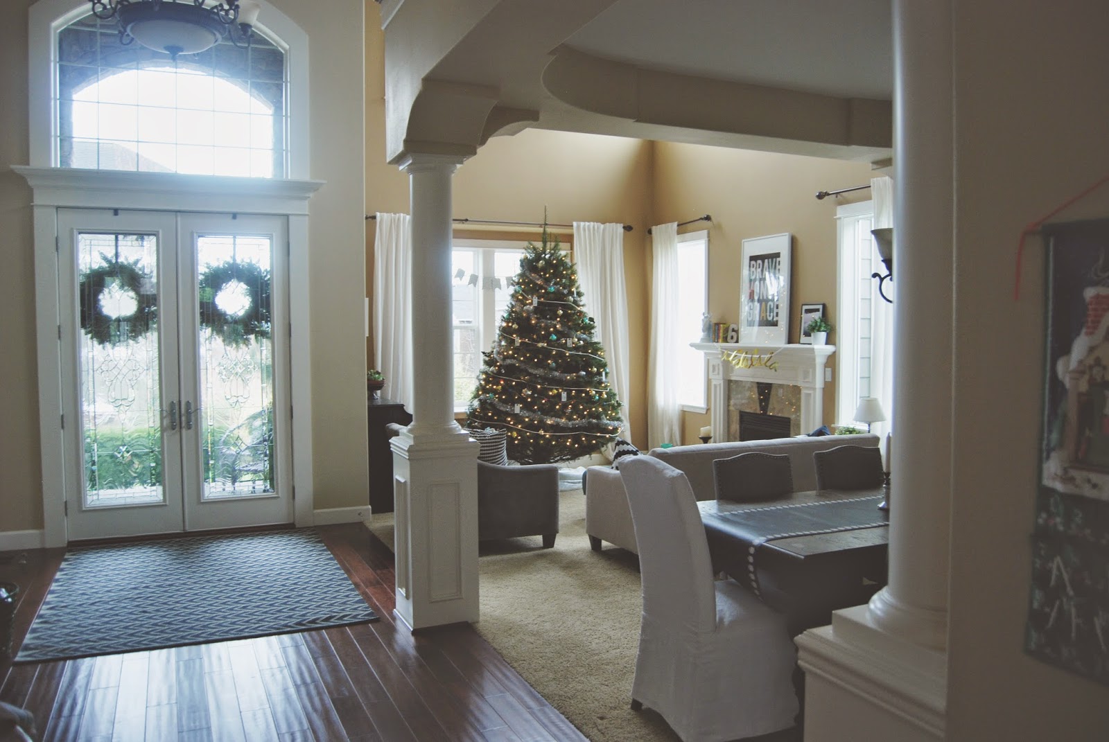 HEN & CO. : Holiday House Tour