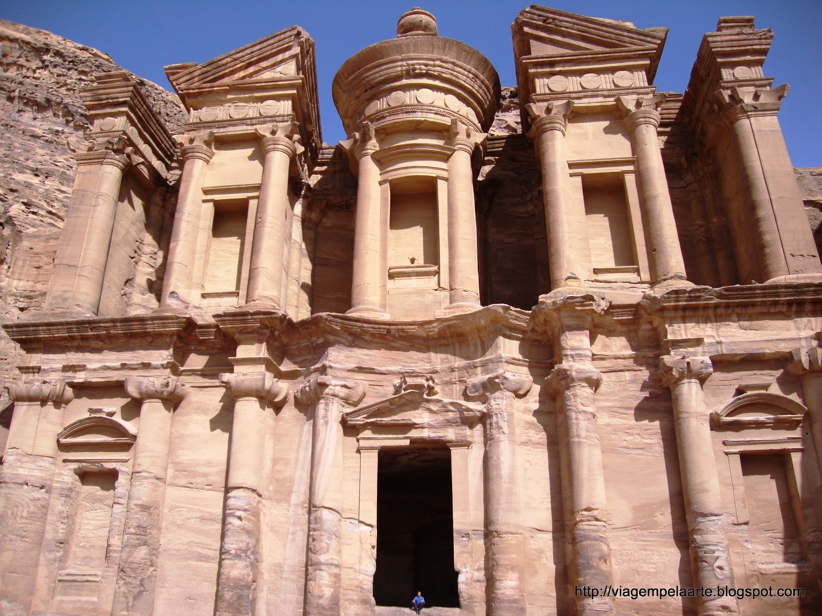 viagem pela arte: Petra - Uma cidade esculpida nas rochas viagem pela arte: Petra - Uma cidade esculpida nas rochas