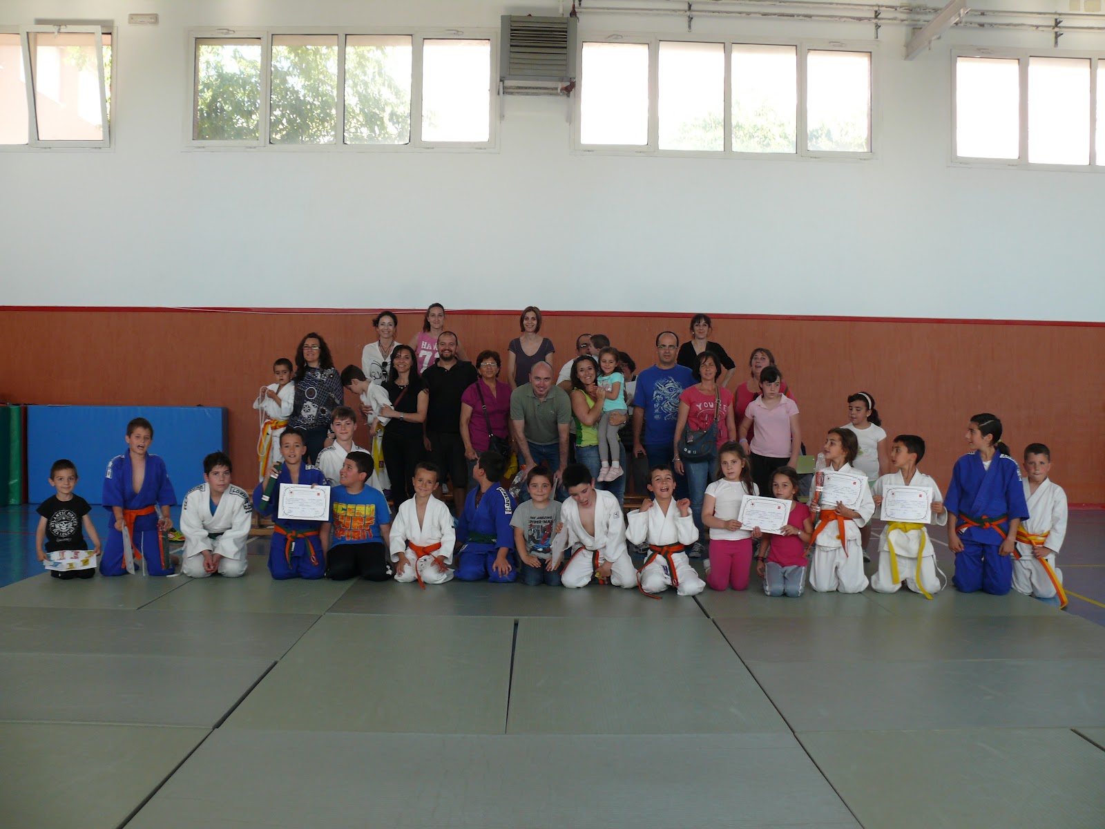 Judo Salvador Dalí: Ceremonia de entrega de los nuevos cinturones