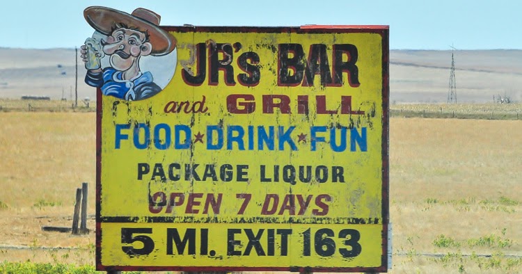 TenWheels: JR's Bar