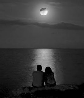 haiokas ;): Apaixonados pela lua.