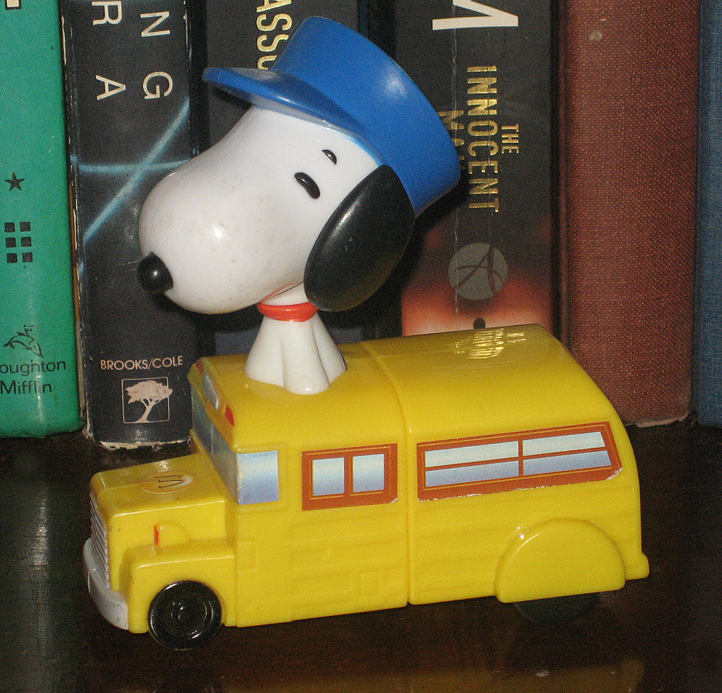 Percy's Fast Food Toy Stories : School Bus Driver Snoopy - McD