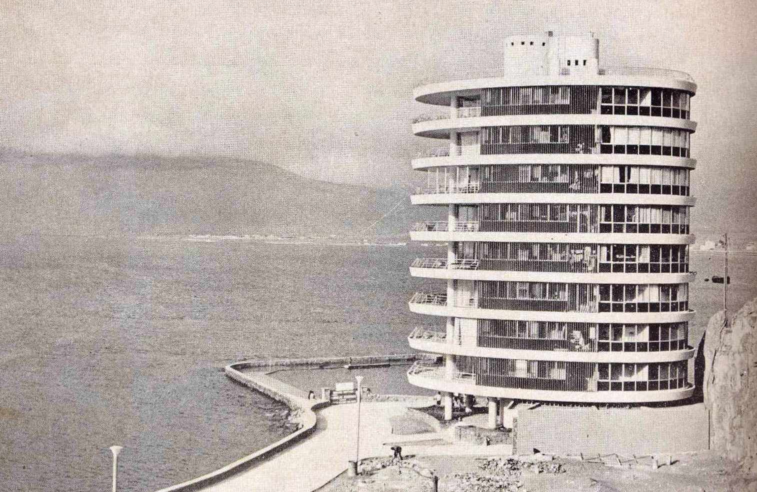 La Forma Moderna en Latinoamérica: EDIFICIO NEPTUNO EN ANCÓN