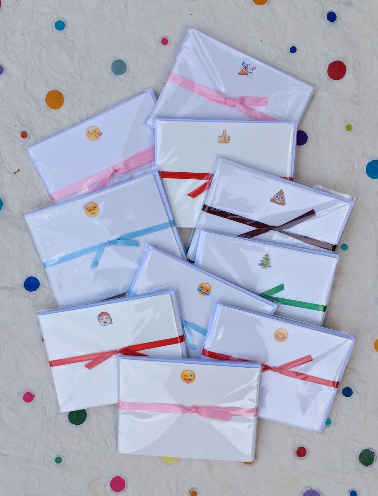 Jac o' lyn Murphy: Show your feelings with Emoji Stationery!