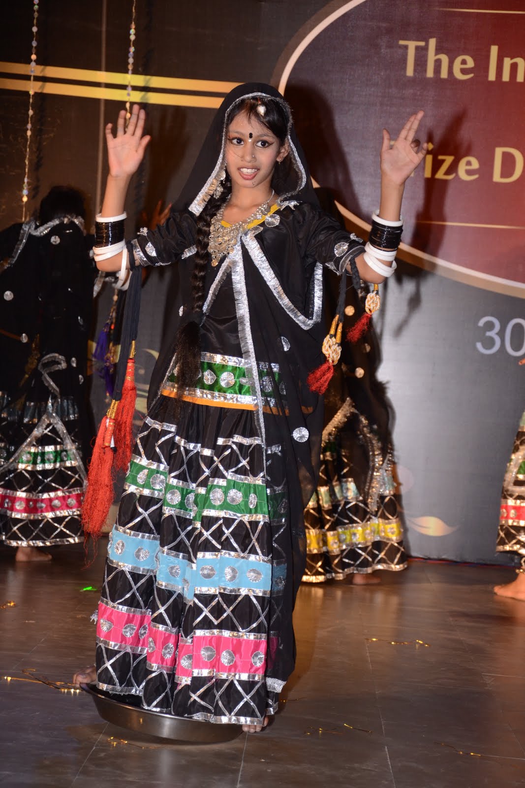 ALL TYPE OF FANCY DRESSES FOR SCHOOL FUNCTIONS