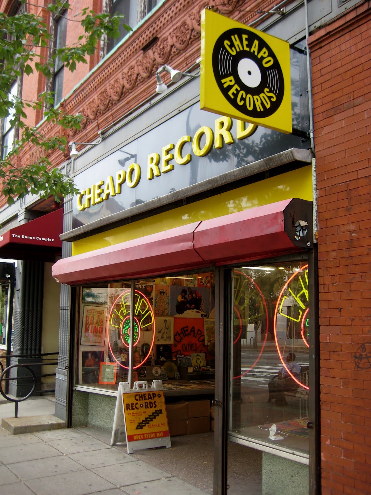 Parka Avenue: The Incomplete Guide to Finding Northern Soul and Garage ...