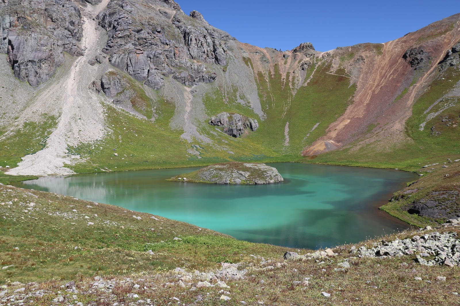 gjhikes.com: Island Lake