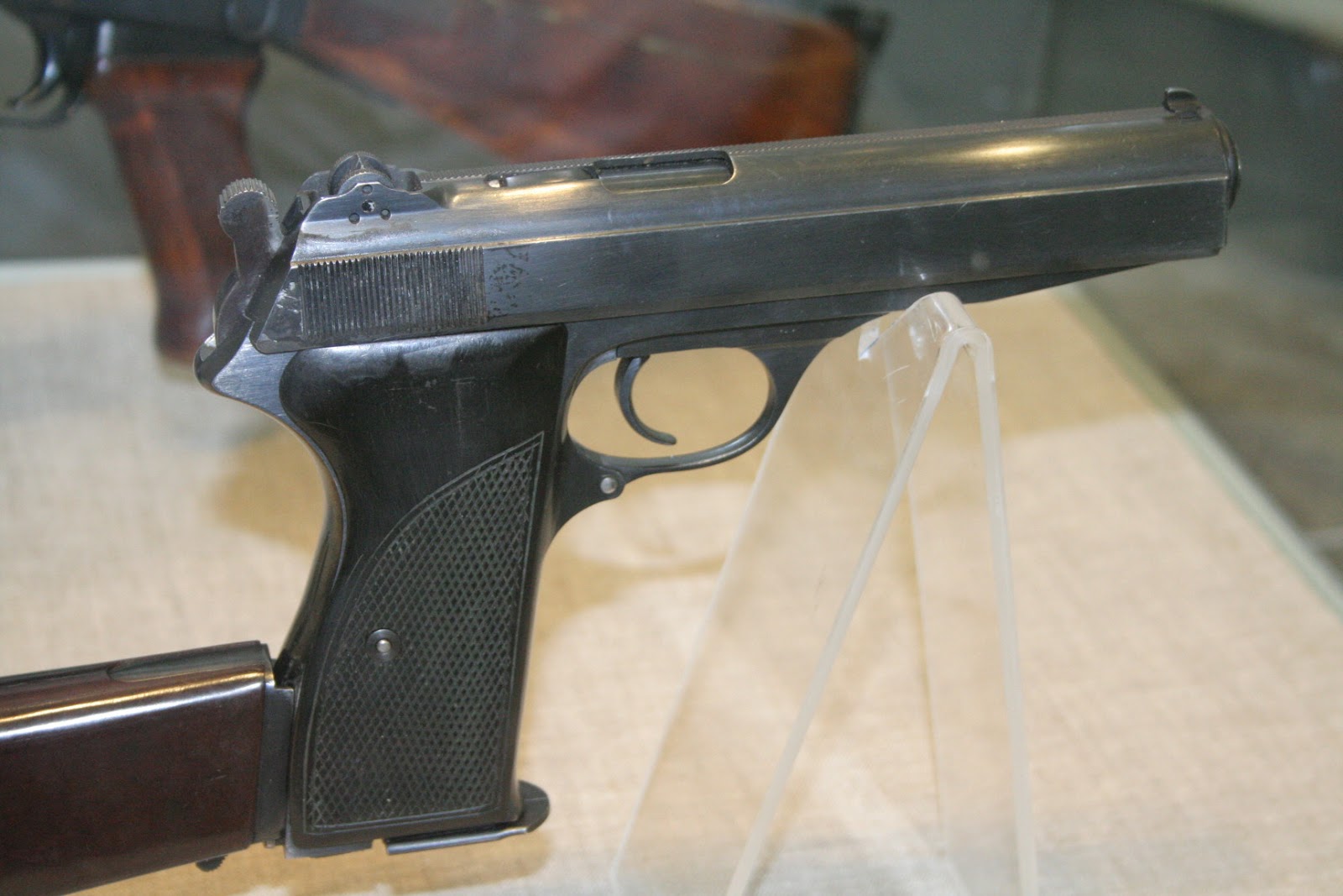 iaragi.com იარაღის და ვაზნების შესახებ: კალაშნიკოვის ავტომატური ...