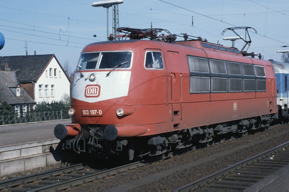 Dallas Rail-Sim: Malowanie taboru DB.