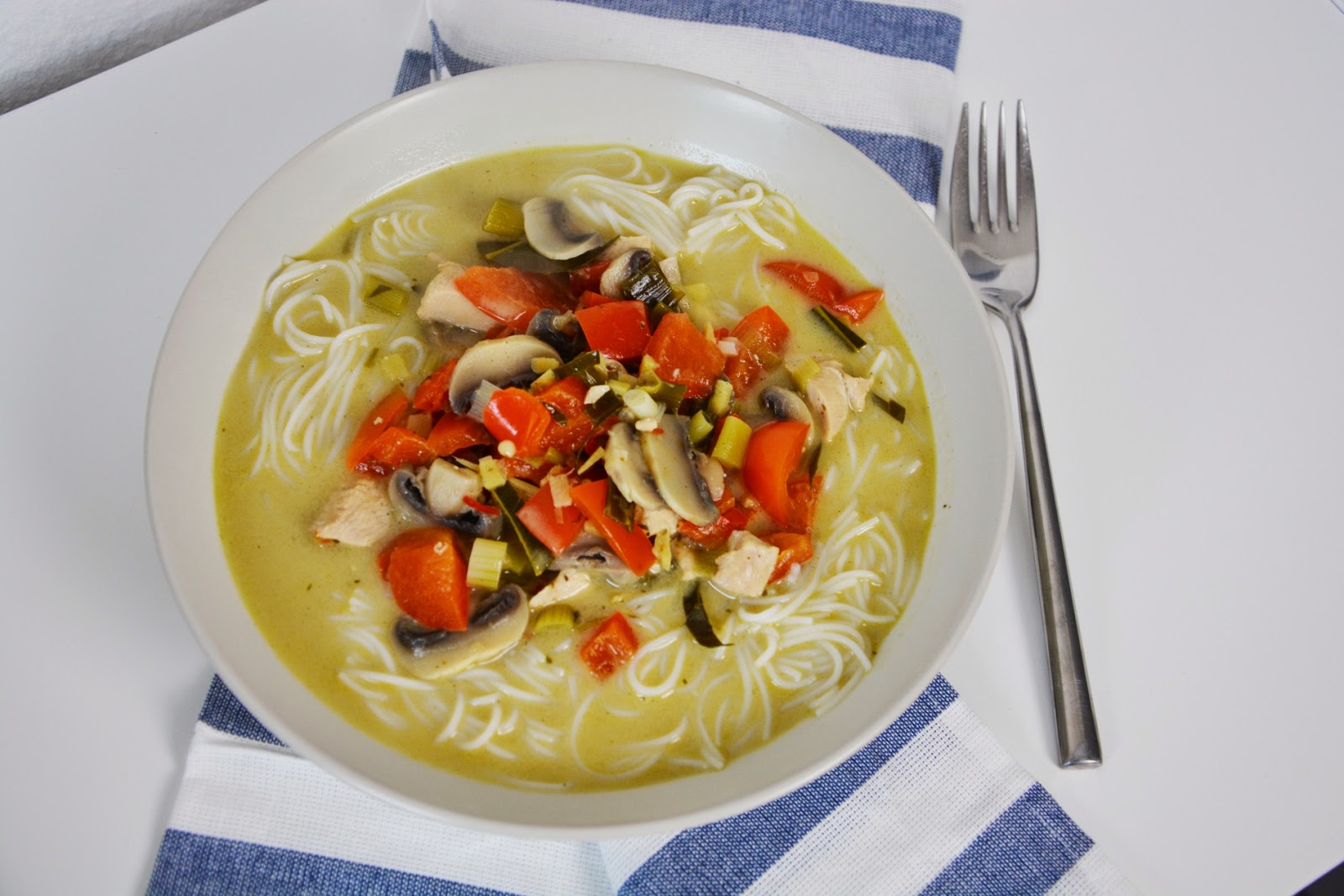 Rezept: THAILÄNDISCHE KOKOSSUPPE | Janinchen von W. | Bloglovin’
