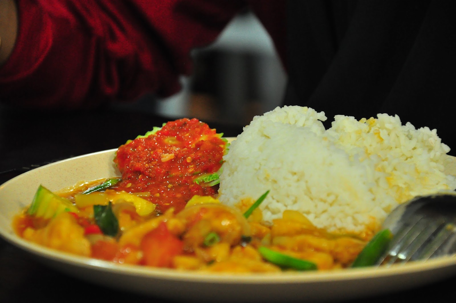 Dunia Alwani: Serapi Corner and Crystal Bowl