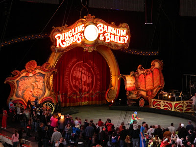 the treat girl: The Circus