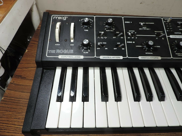 MATRIXSYNTH: Moog The Rogue Analog Synthesizer Model 342A SN 4478