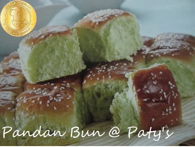 PATYSKITCHEN: PANDAN BUN