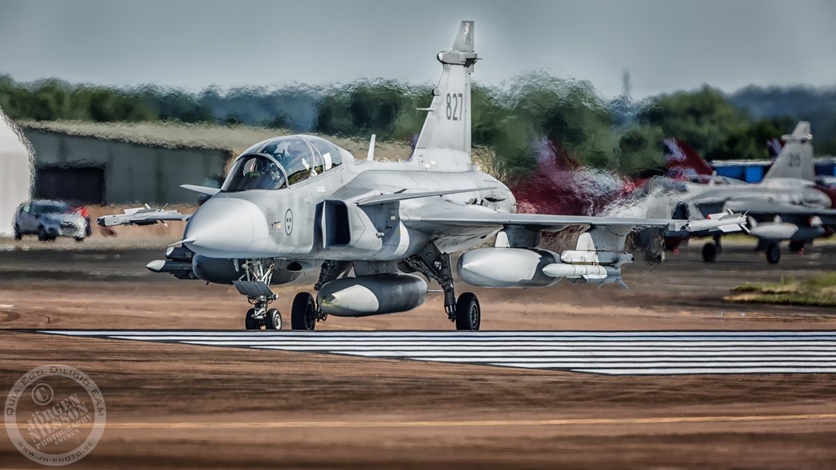 Asian Defence News: Swedish Air Force SAAB 39D Gripen with the Meteor ...