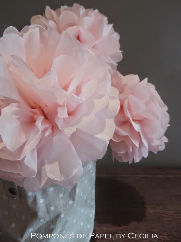 Pompones de Papel: Flores de Pompones para la Primavera!