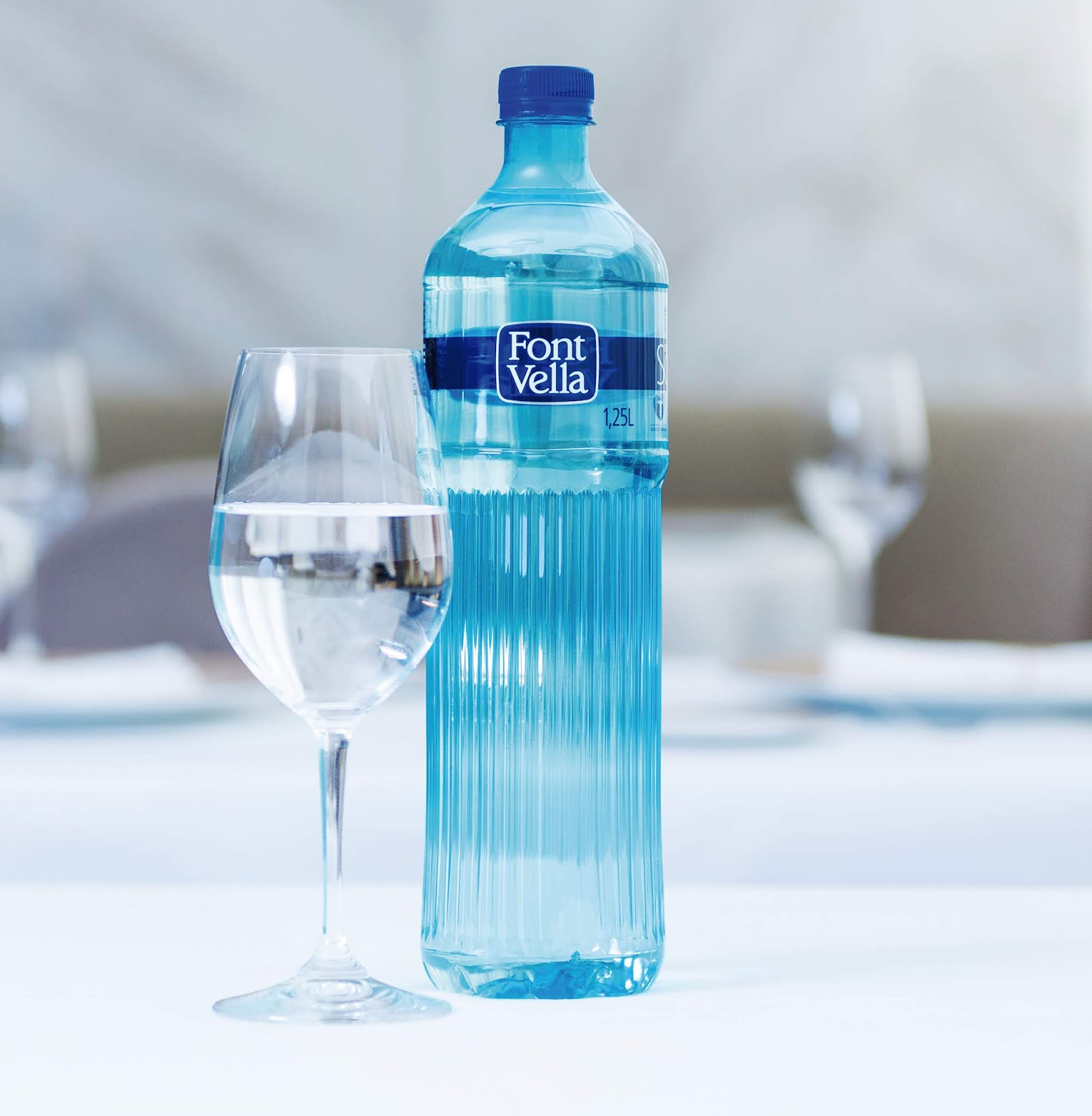 Font Vella Premium – Packaging Of The World