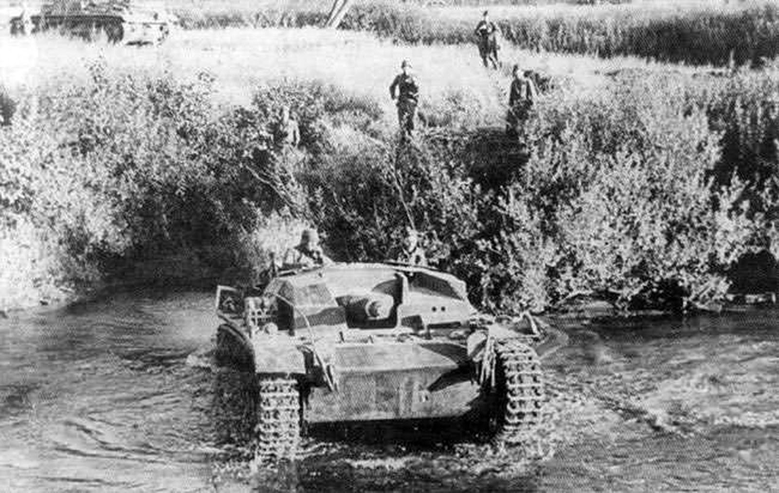 World War II Pictures In Details: Sturmgeschutz III ausf B (SdKfz 142 ...