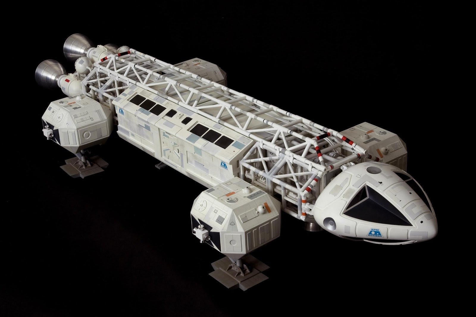 Centauri Spaceworks: Sci-Fi Ship Contest Winner