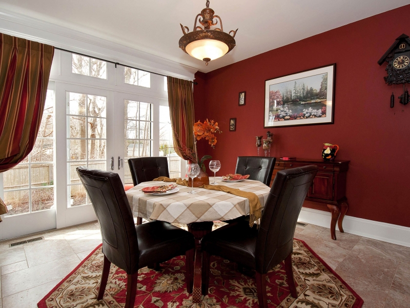 Beautiful Staged Homes: A Beautiful Home that We Staged is for Sale in ...