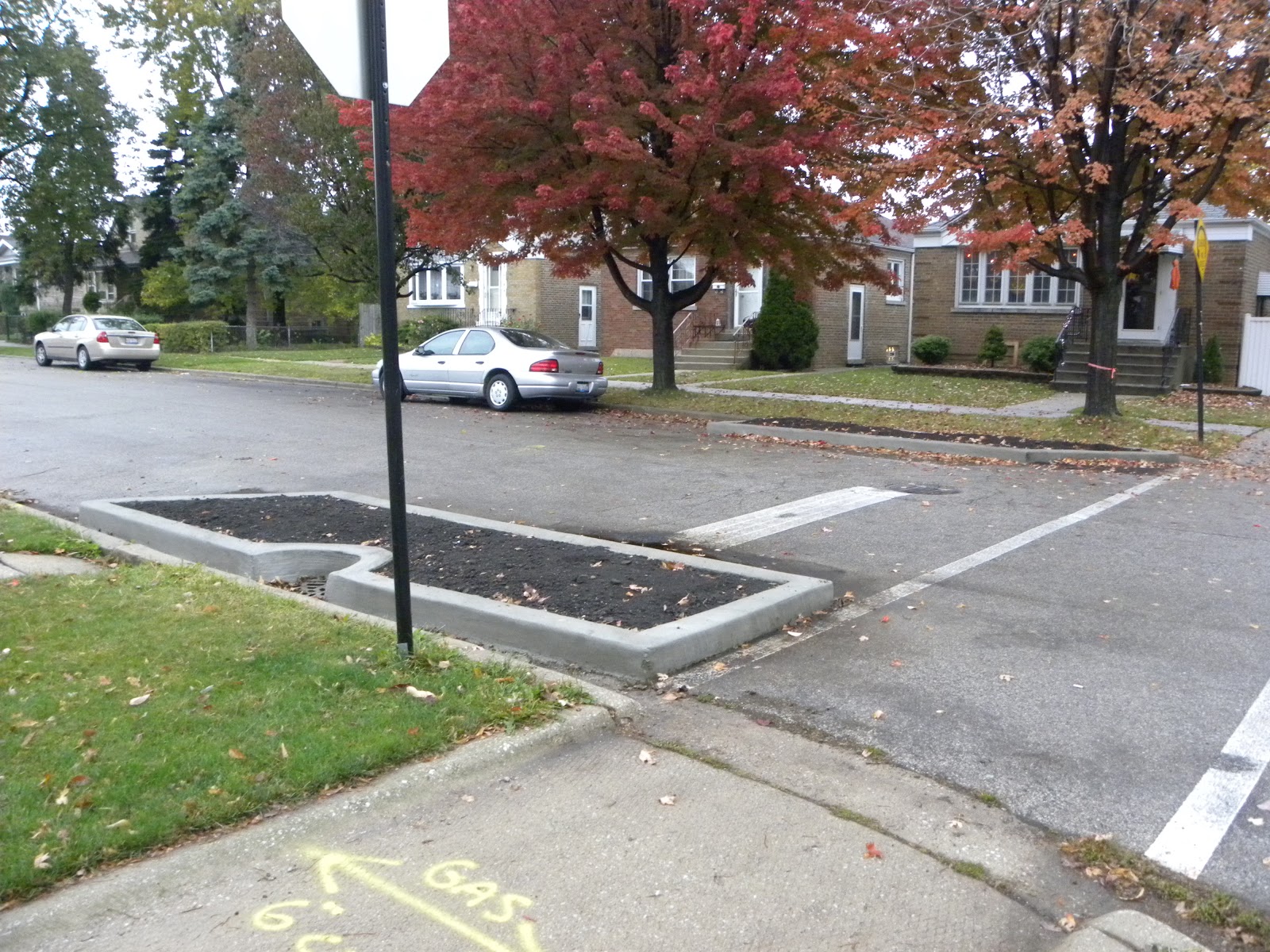 Southwest Chicago Post: Are These Curb Bumpouts Necessary?