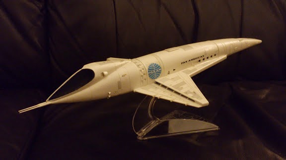2001 A SPACE ODYSSEY MODEL KITS: Moebius space clipper