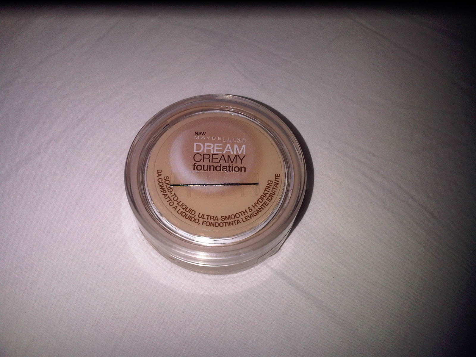 Nails en beauty by Esther: Maybelline Dream Creamy Foundation