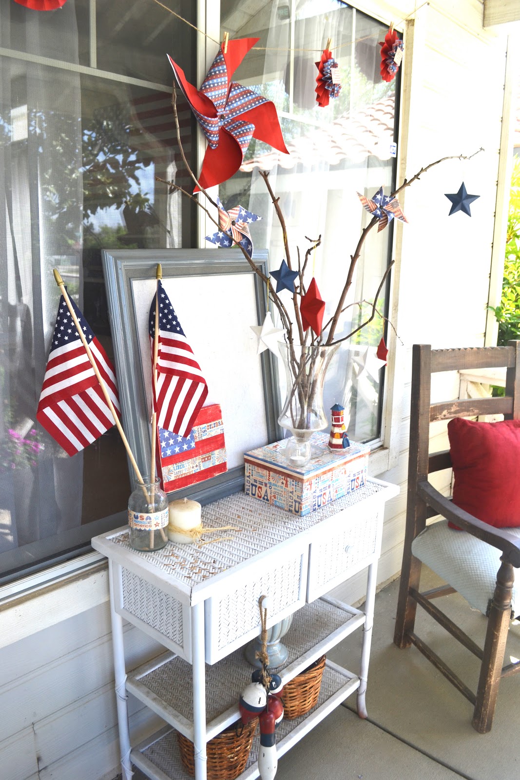Queen of Kings: {Summer Americana Themed Porch}