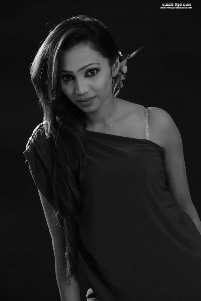 Srilanka Models And FashIon Collection: Sujani Ranasinghe New Image